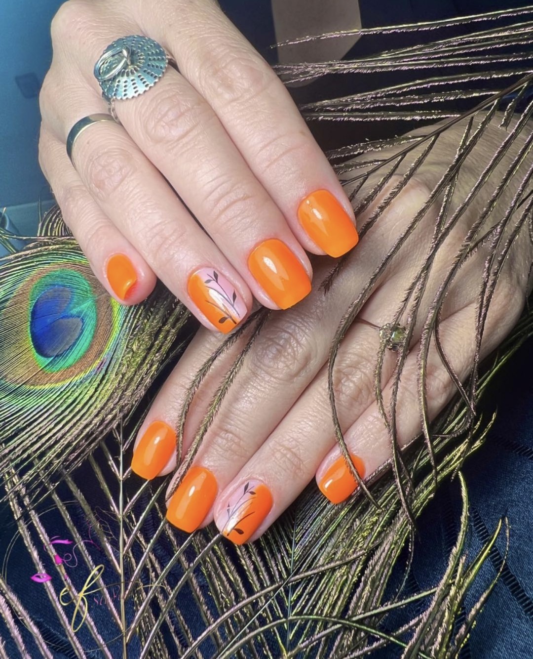 Korekcija noktiju-kratki nokti - Studio ef, Sarajevo Korekcija noktiju ...